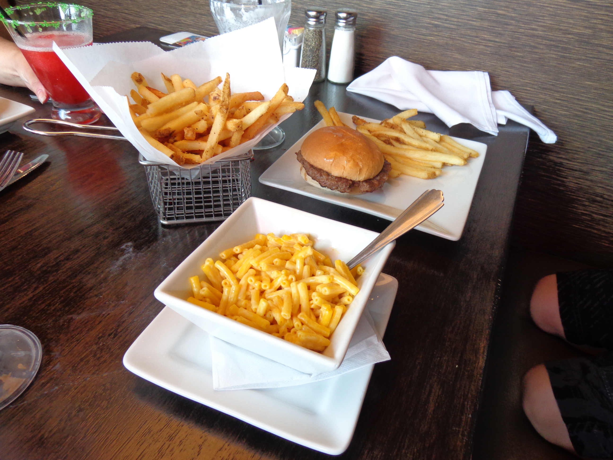 An Afternoon At Dave And Busters Food And Games For All My Highest